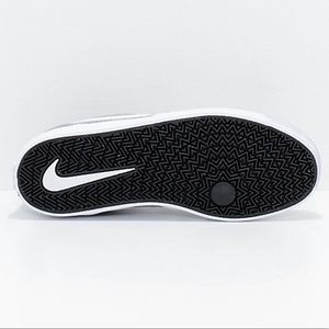 Nike | Shoes | Nike Skateboard Check Solar Soft Grey And White | Poshmark